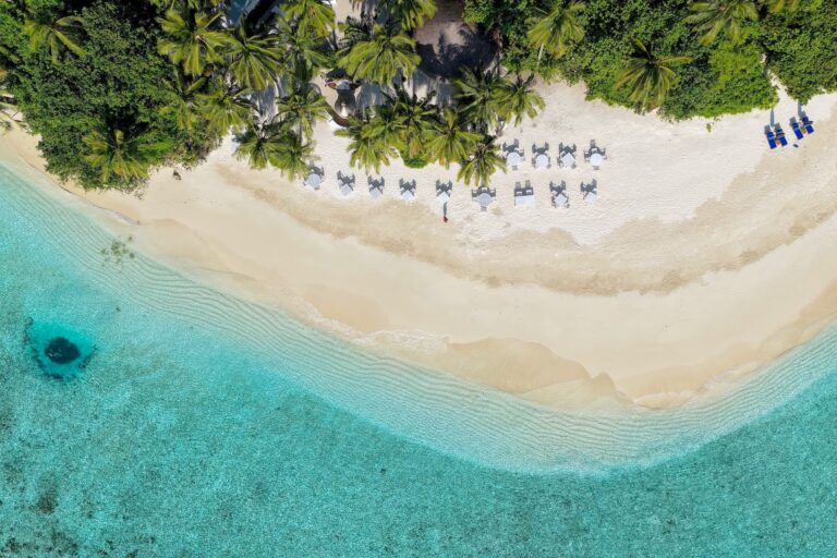 Is October a good month to visit the Maldives? Is it worth it?